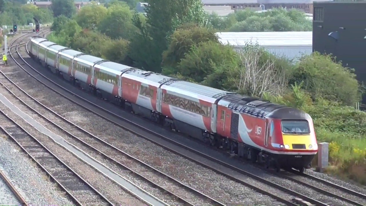 XC hire in LNER HST sets seen at Gloucester Yard. 24/08/2019 - YouTube
