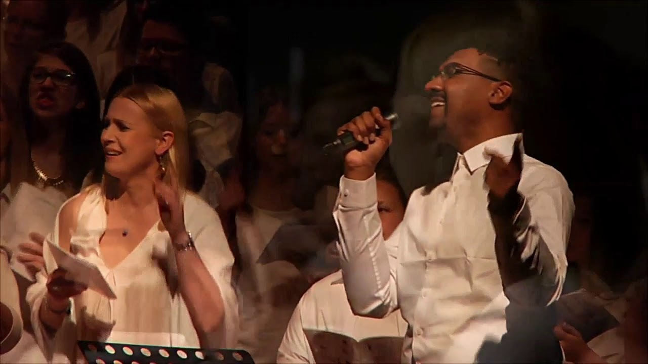 A Grateful Heart by Phillip Carter feat The Suwalki Workshop Choir and ...