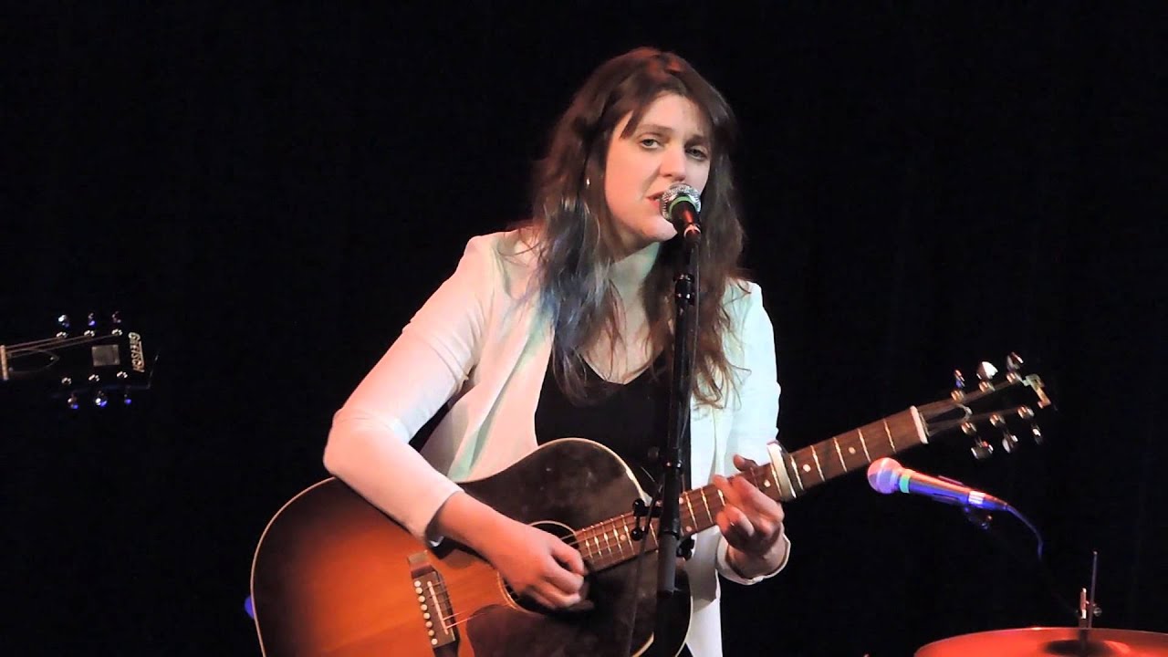 Amelia Curran: Bye Bye Montreal, live at Festival Hall - YouTube