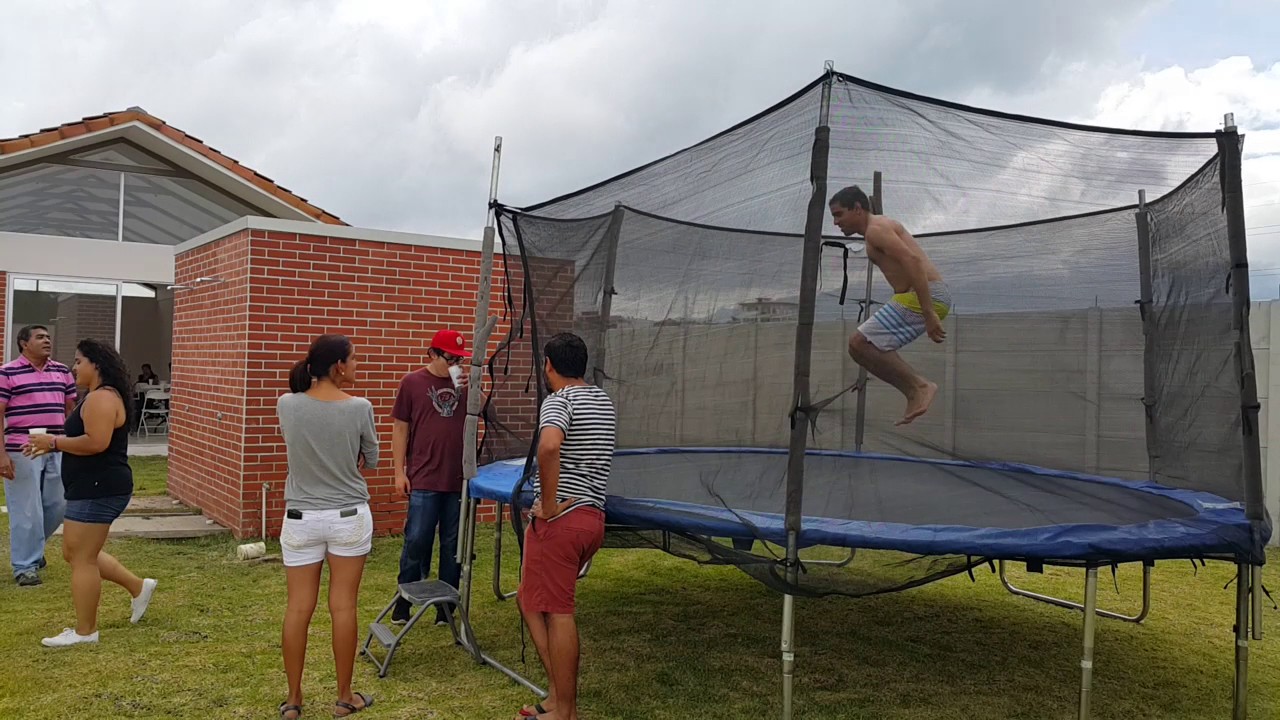 Saltarín o Cama elástica 8831-3232 - YouTube