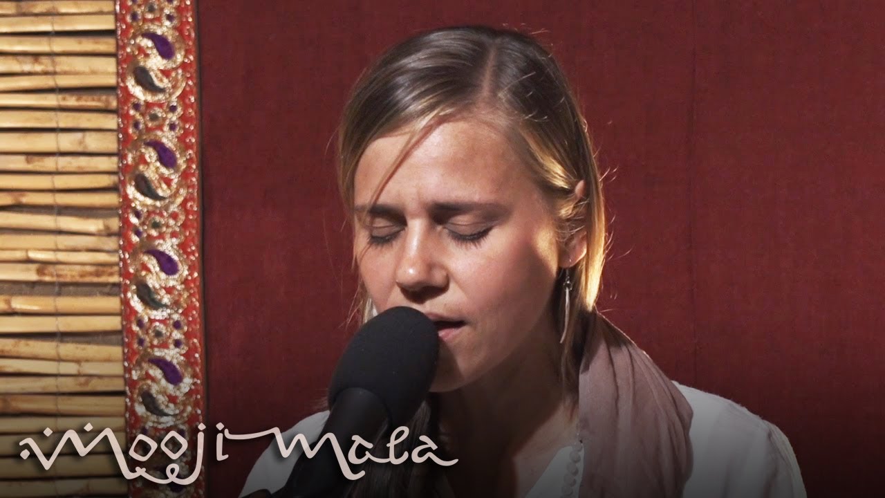 Shivali — From Heaven's All Gracious King - YouTube