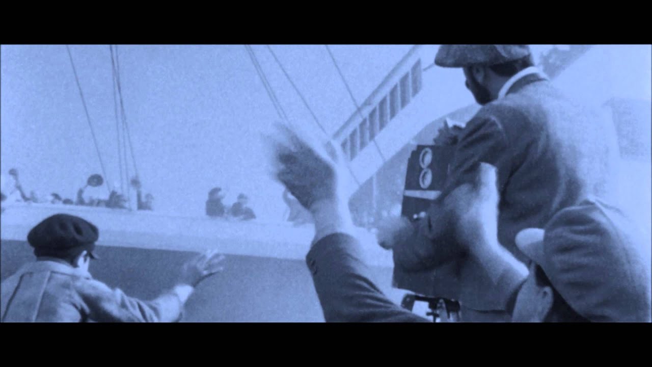 Titanic Movie Intro Piano Version - YouTube