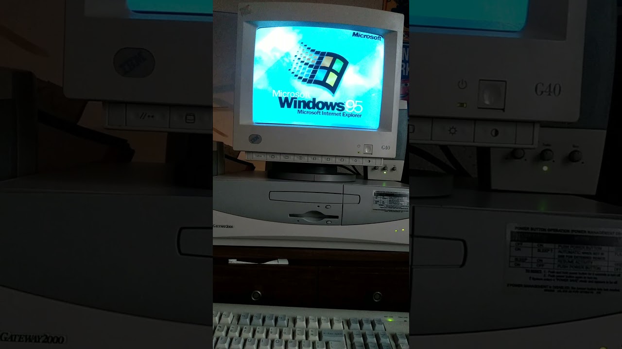Windows 95 startup in 2021 - YouTube
