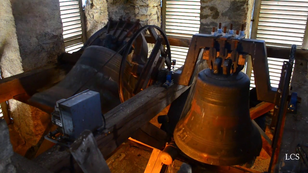 Cloches : Saxel (74) Eglise Sainte-Madeleine - YouTube