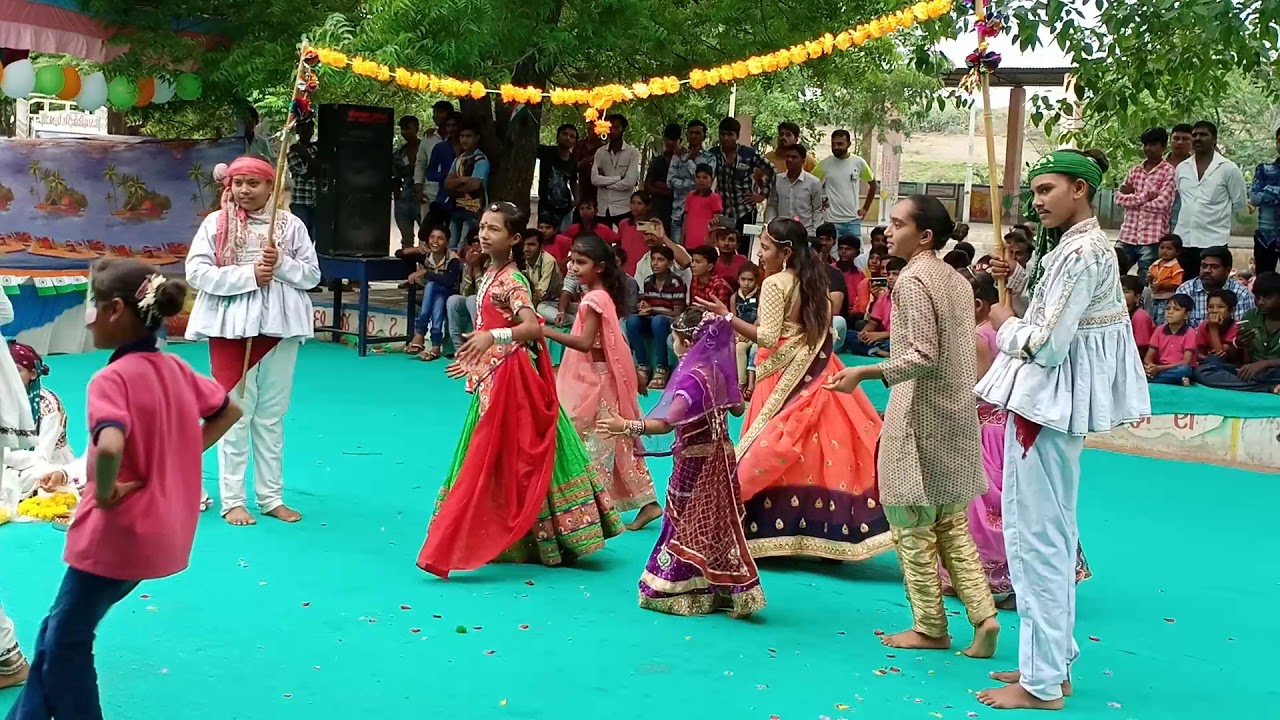 Dhingli tara dhol vage - YouTube
