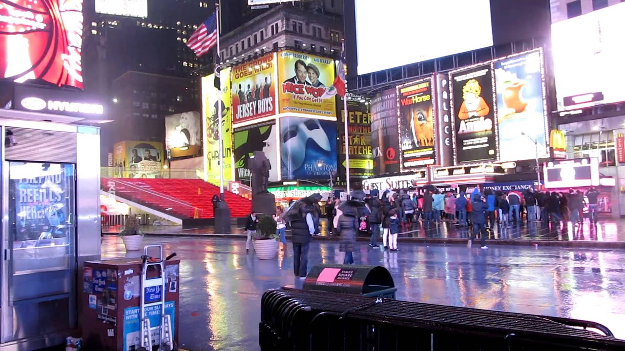 Times Square NYC During Hurricane Sandy - YouTube