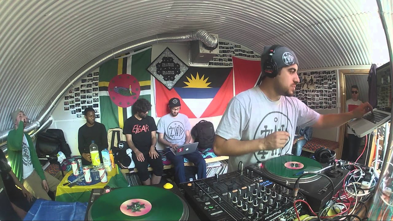 Esgar Boiler Room DJ Set - YouTube