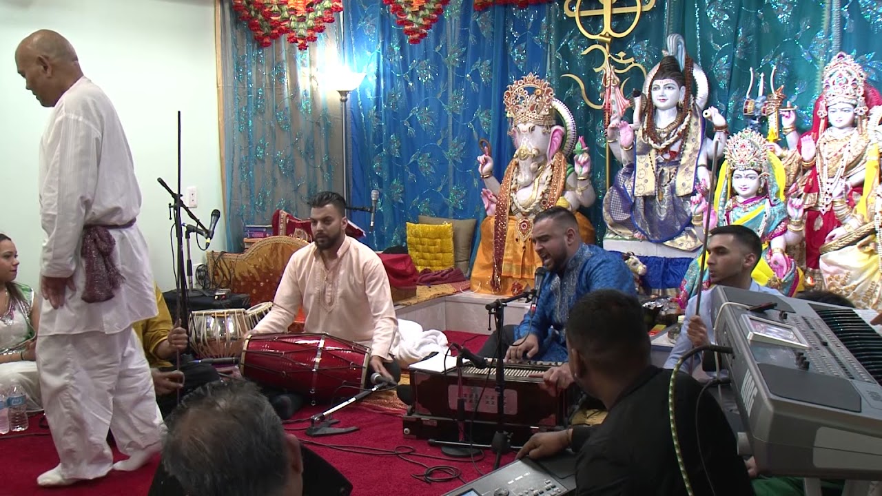 More Bala By Anthony Persaud Drumming By Dhanesh Bephia Holi Show at ...