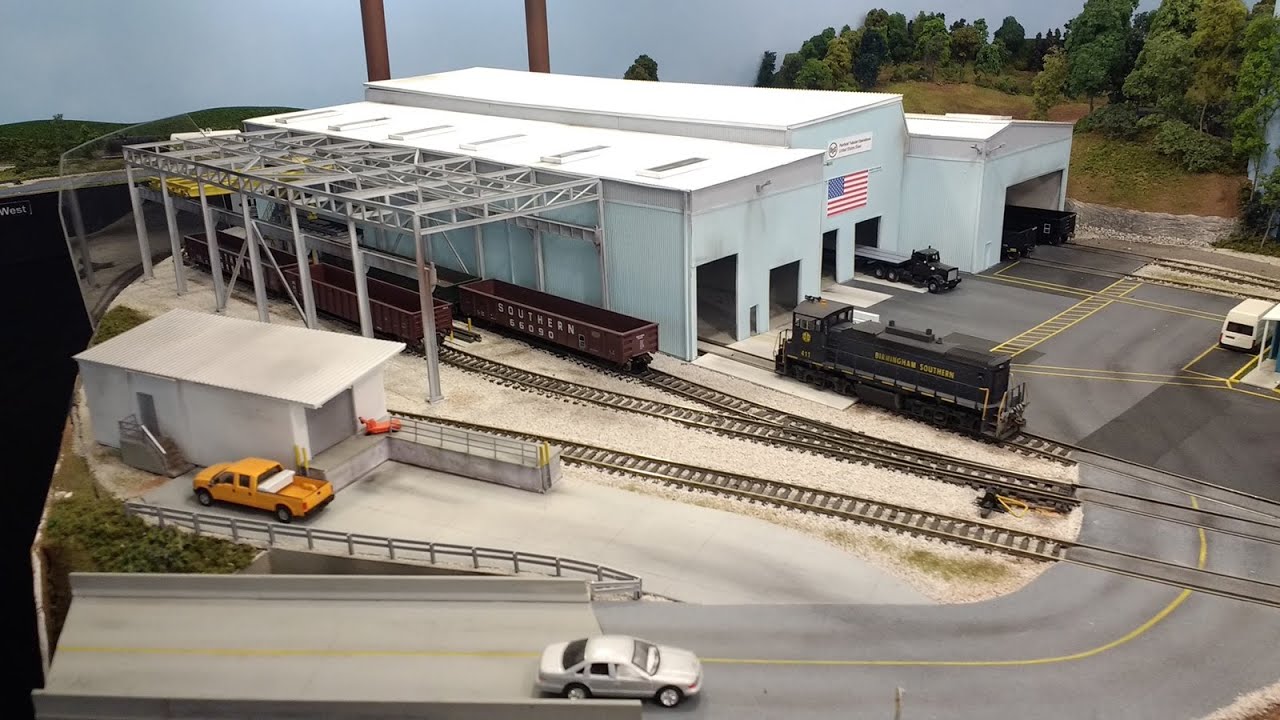 Train USS 14 - BSMRR - YouTube