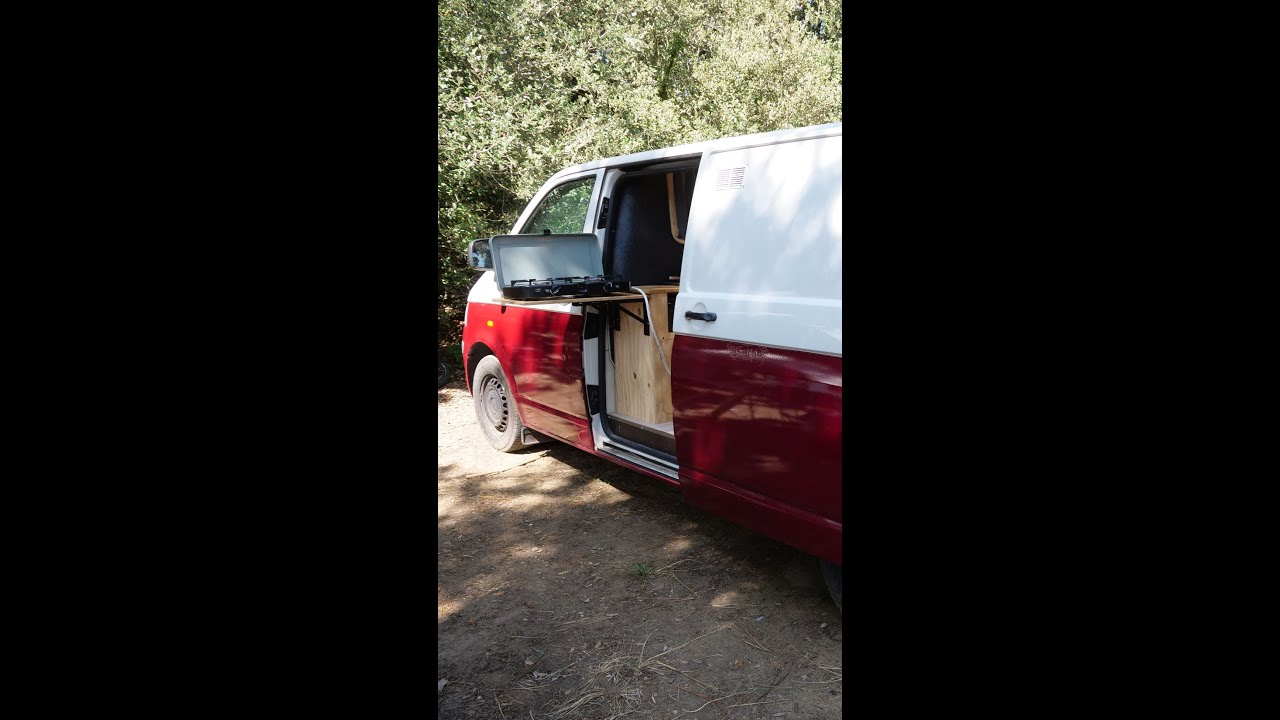 Van tour de ce sublime T5 aménagé, rallongé et bicolore ! - YouTube
