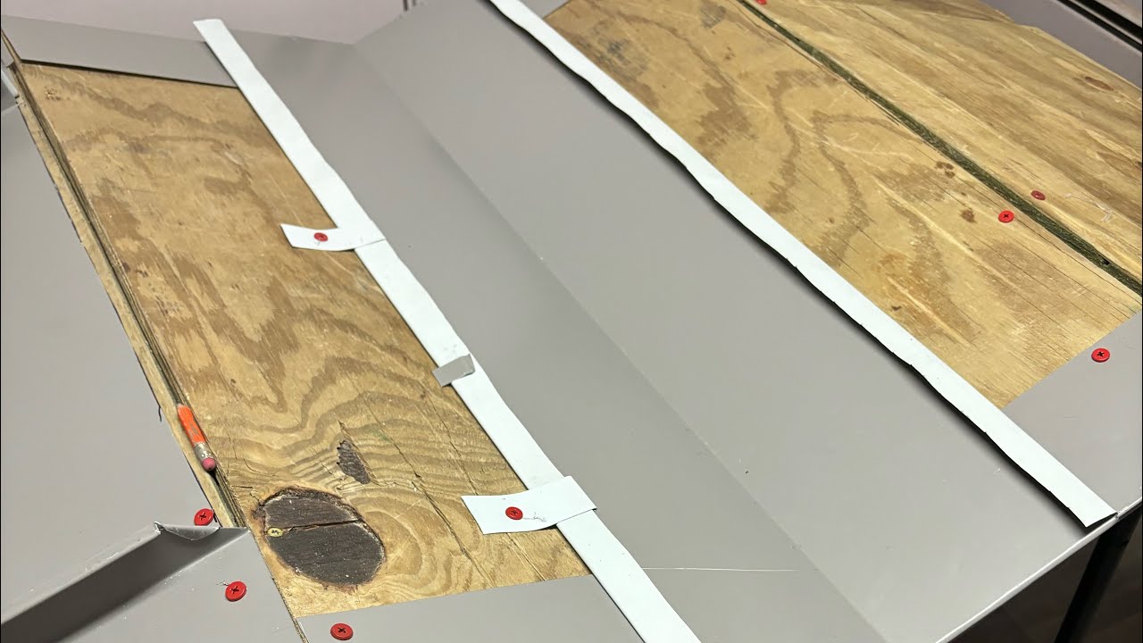 How to install a valley for standing seam roof!🔨 - YouTube
