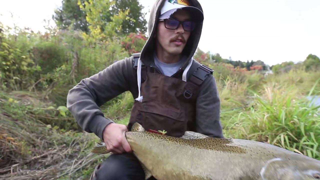 On The Fly - Fishing Video - YouTube