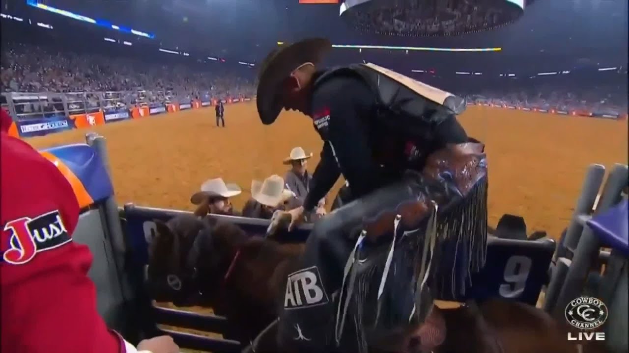 Zeke Thurston | 2023 Rodeo Houston - YouTube