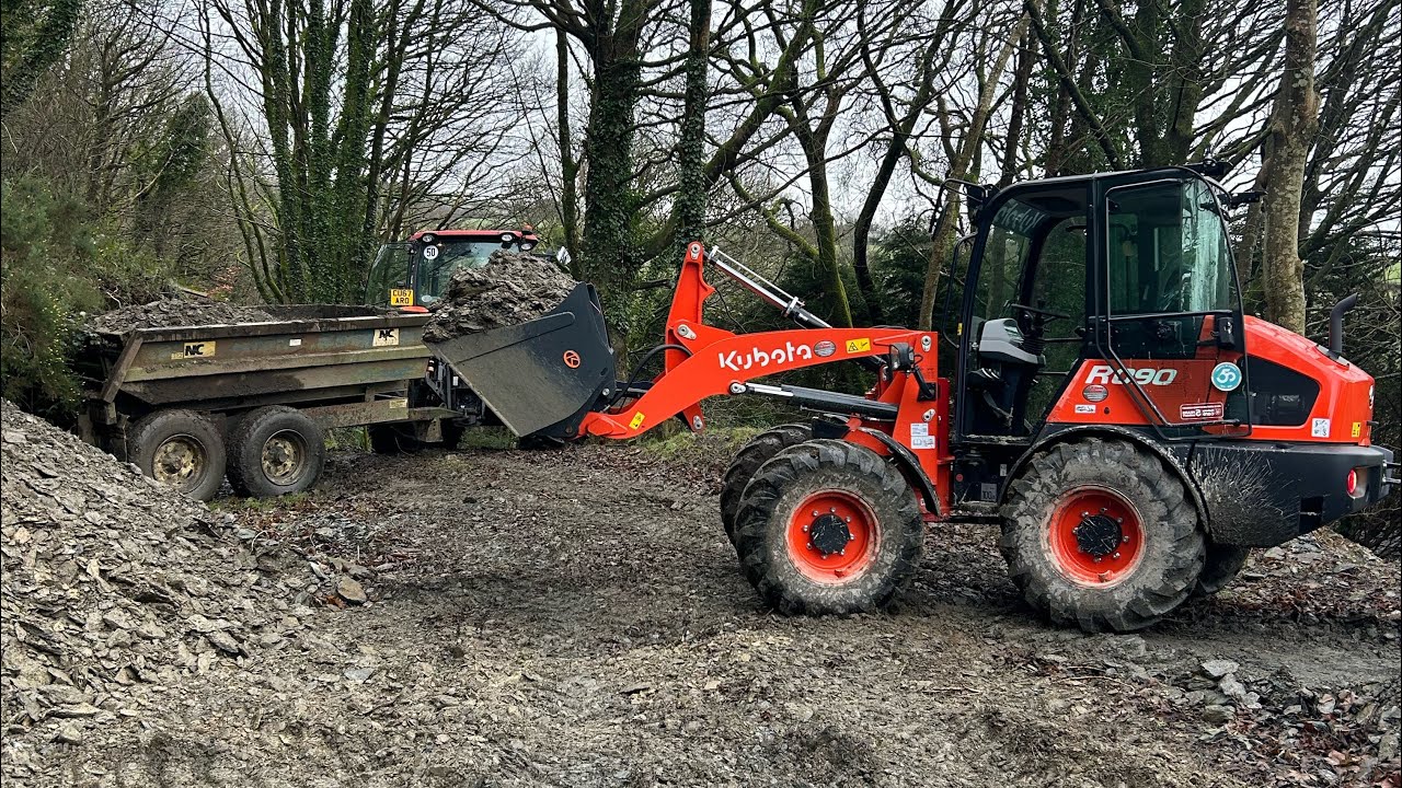 A new loader has arrived! - YouTube