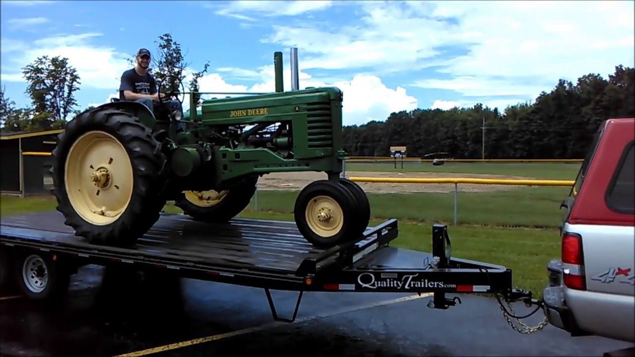 Postcard For Henry: AFTER The RAINY Tractor Parade! - YouTube