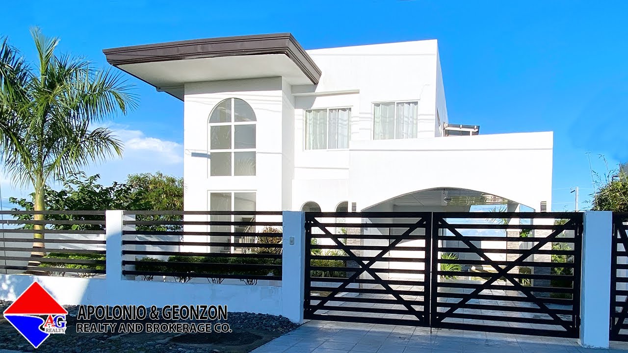 Elegant 4 Bedrooms White House with Overlooking View For Sale at Villa ...