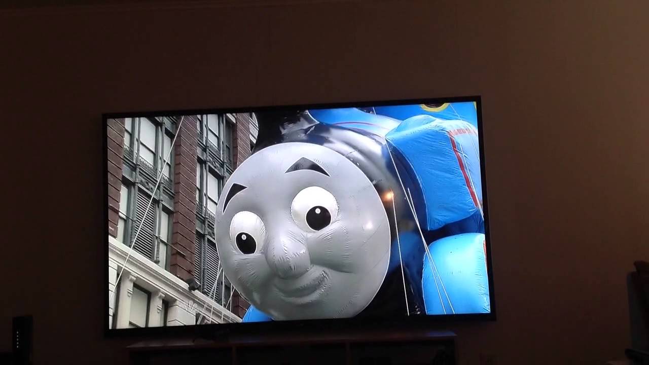 Thomas the Tank Engine In the macy's thanksgiving day prade - YouTube