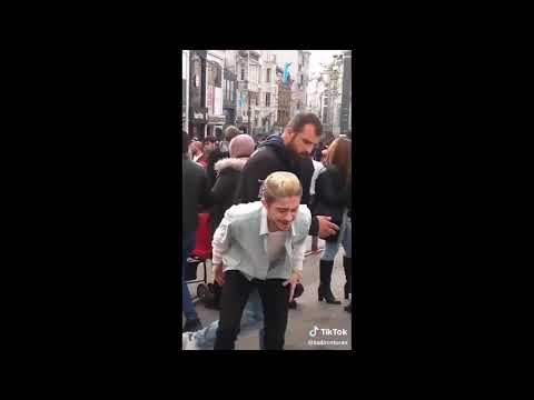 Özür Hareketini Dansın İçine Yediren Kadircan Turan