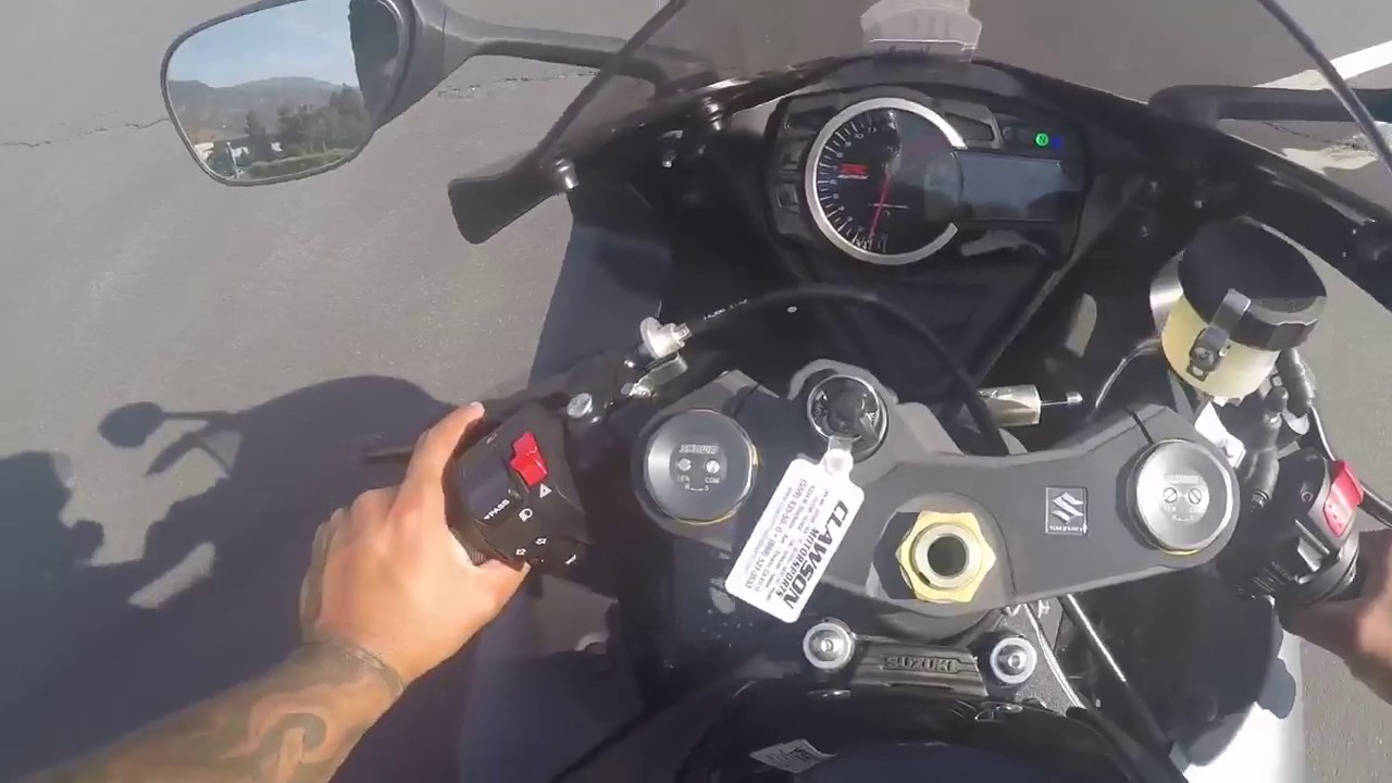 HOW TO RIDE A MOTORCYCLE BEGINNERS - YouTube