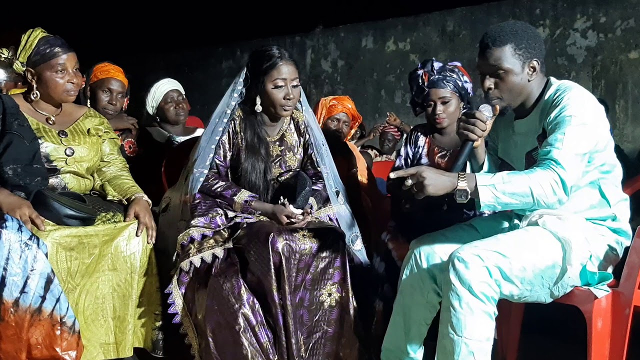 Djely Sidiki au sumu de Mme Camara Mariam Diaby (2ème partie) - YouTube