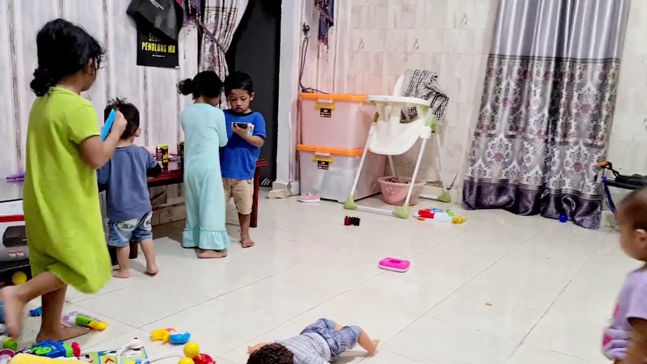 Main bersama Sepupu - YouTube