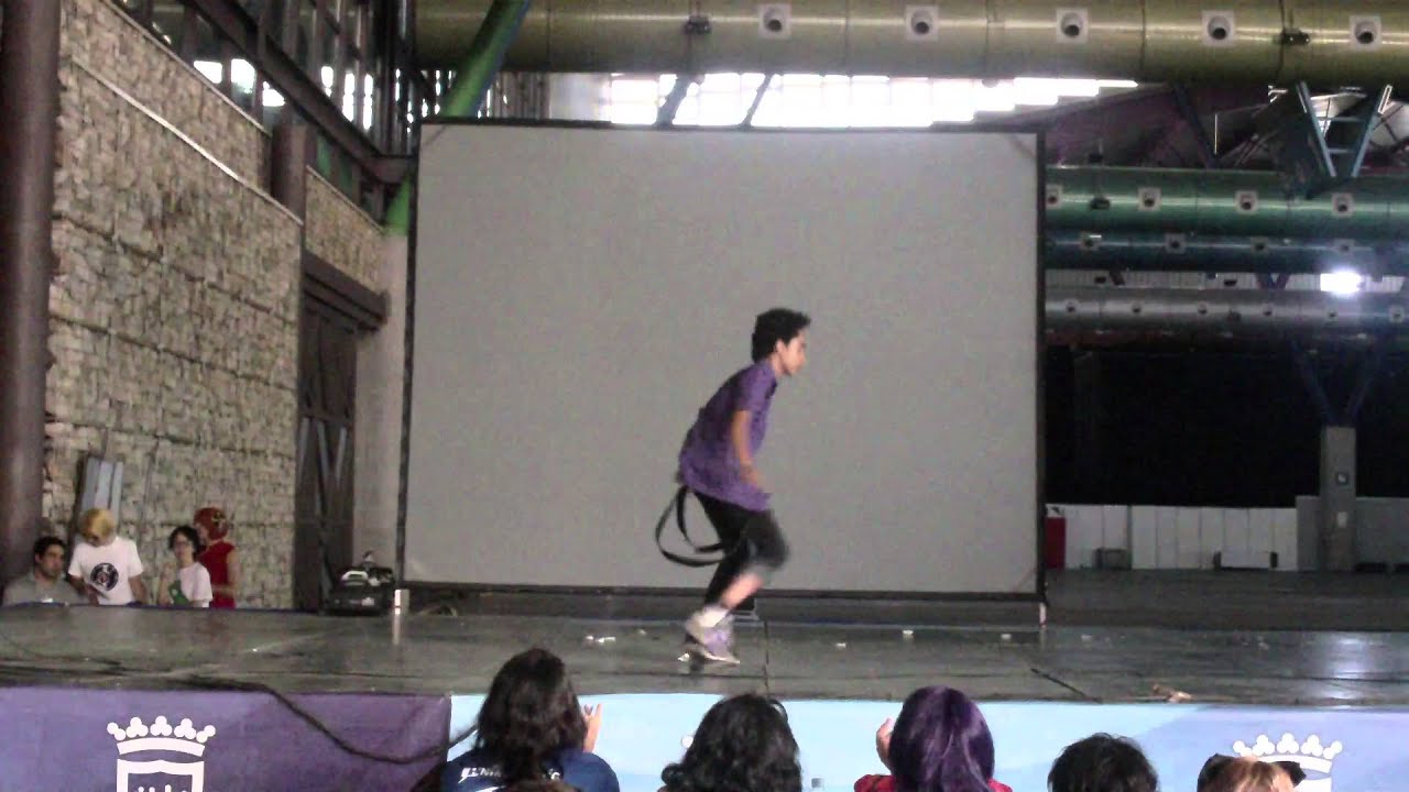 [K-N] [cosplay] AnimaComic 2013 - Glitch (Dance Central 2) - YouTube