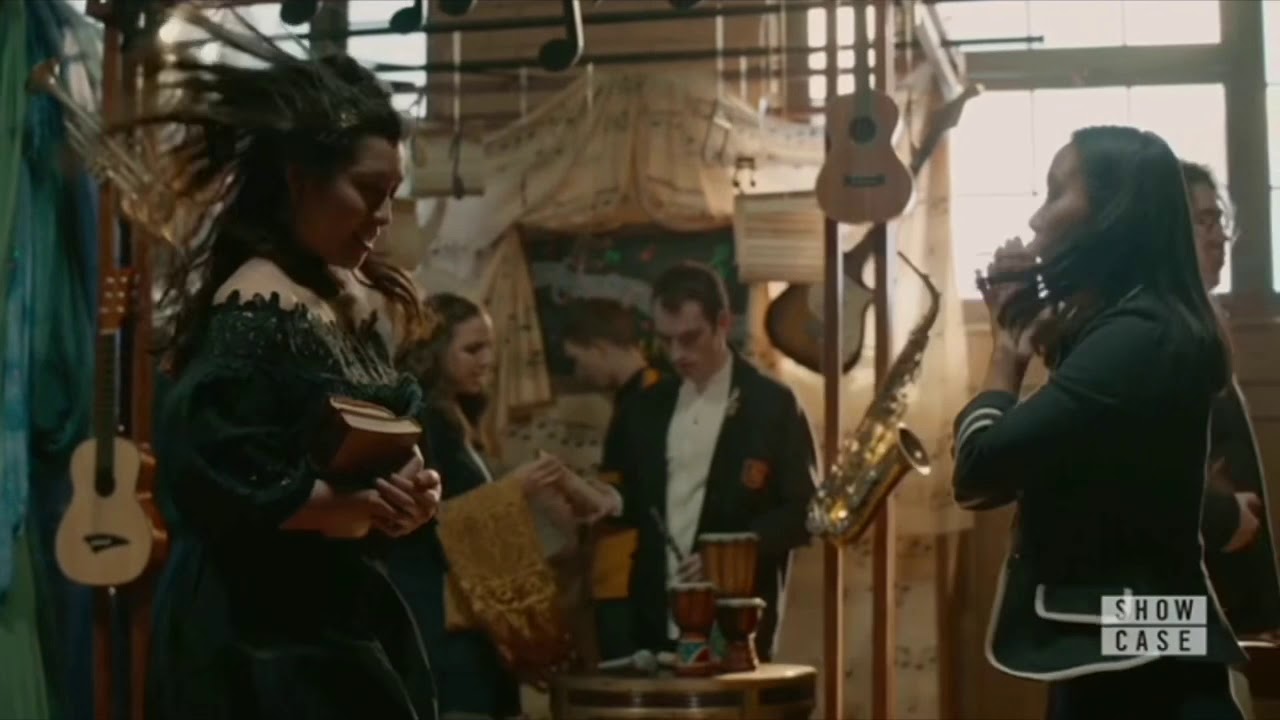 Legacies 2x10 Kareem Affects Alyssa & Wade Tells Everyone He’s A Fairy ...