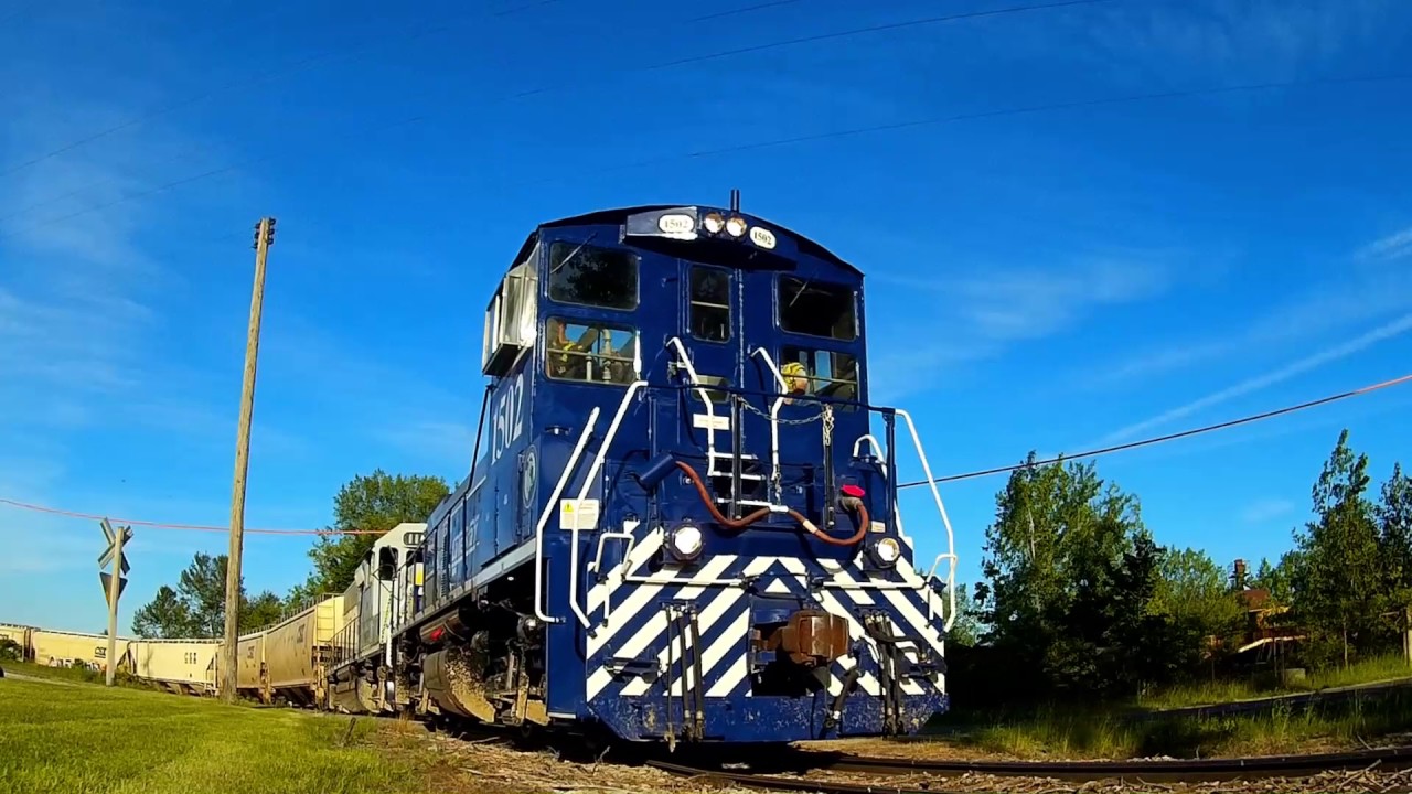 LSRC 1502 Switching Peavey Grain. - YouTube