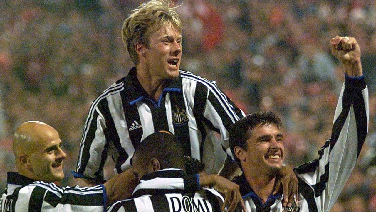 NEWCASTLE UNITED | WARREN BARTON | THE ENTERTAINERS - YouTube