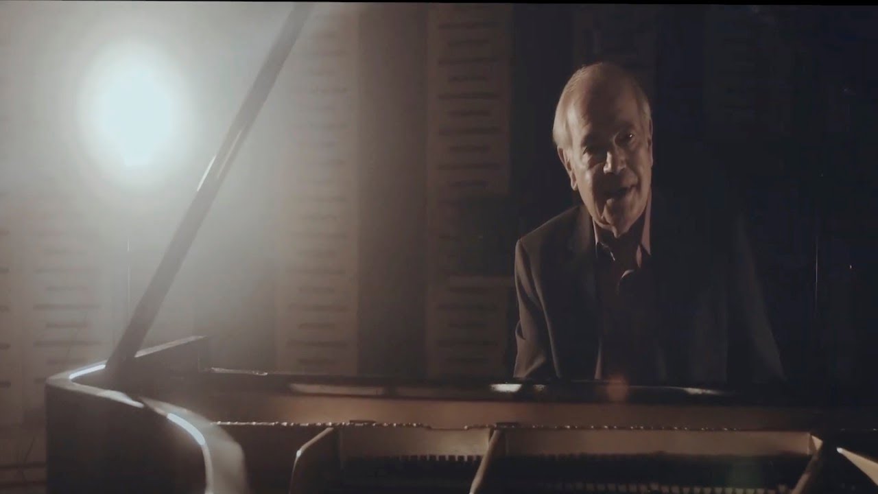 Daniel Defilipi - Le premier pas (Clip Officiel) - YouTube