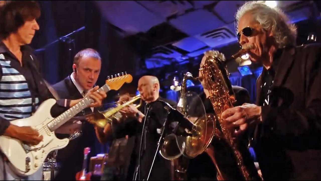 JEFF BECK - Peter Gunn - 2010 - YouTube