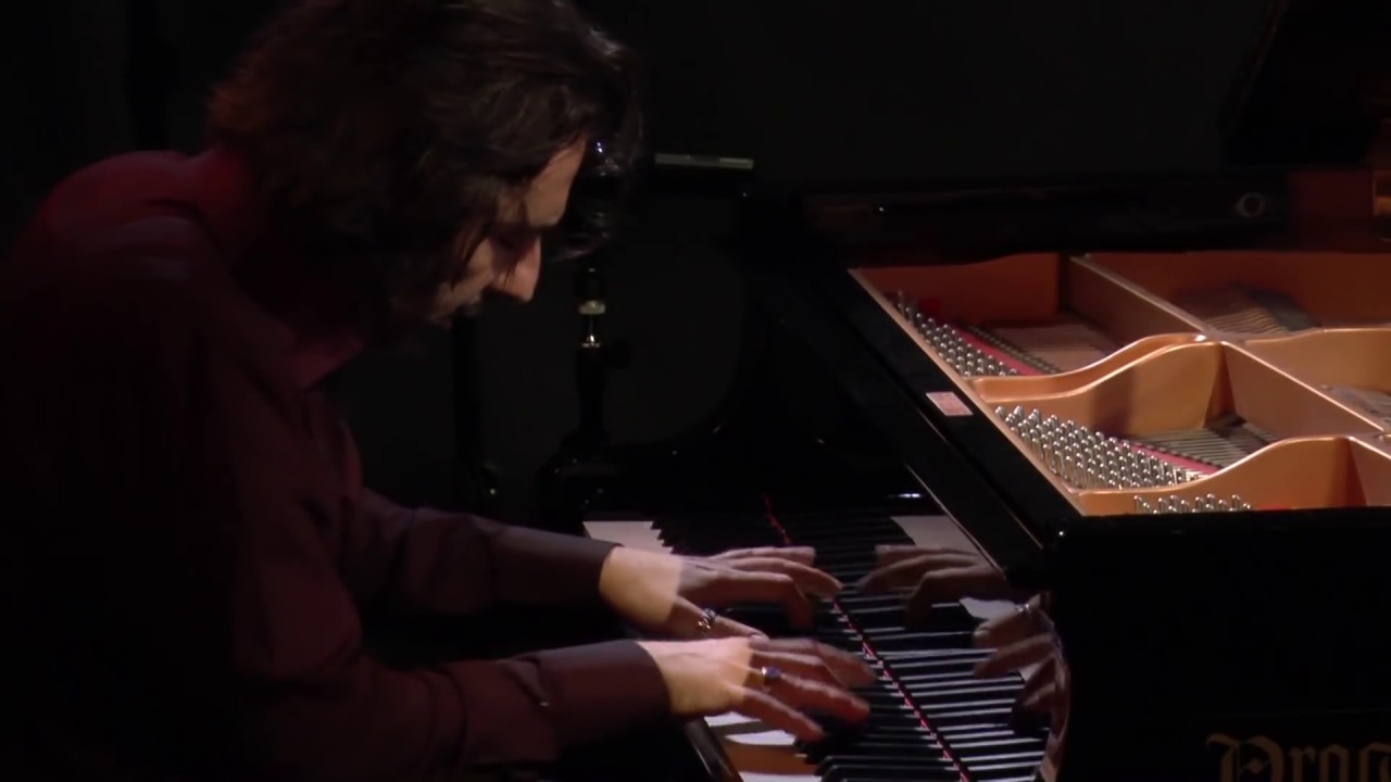 Alessandro Conti: Philip Glass - etudes 11 9 - YouTube