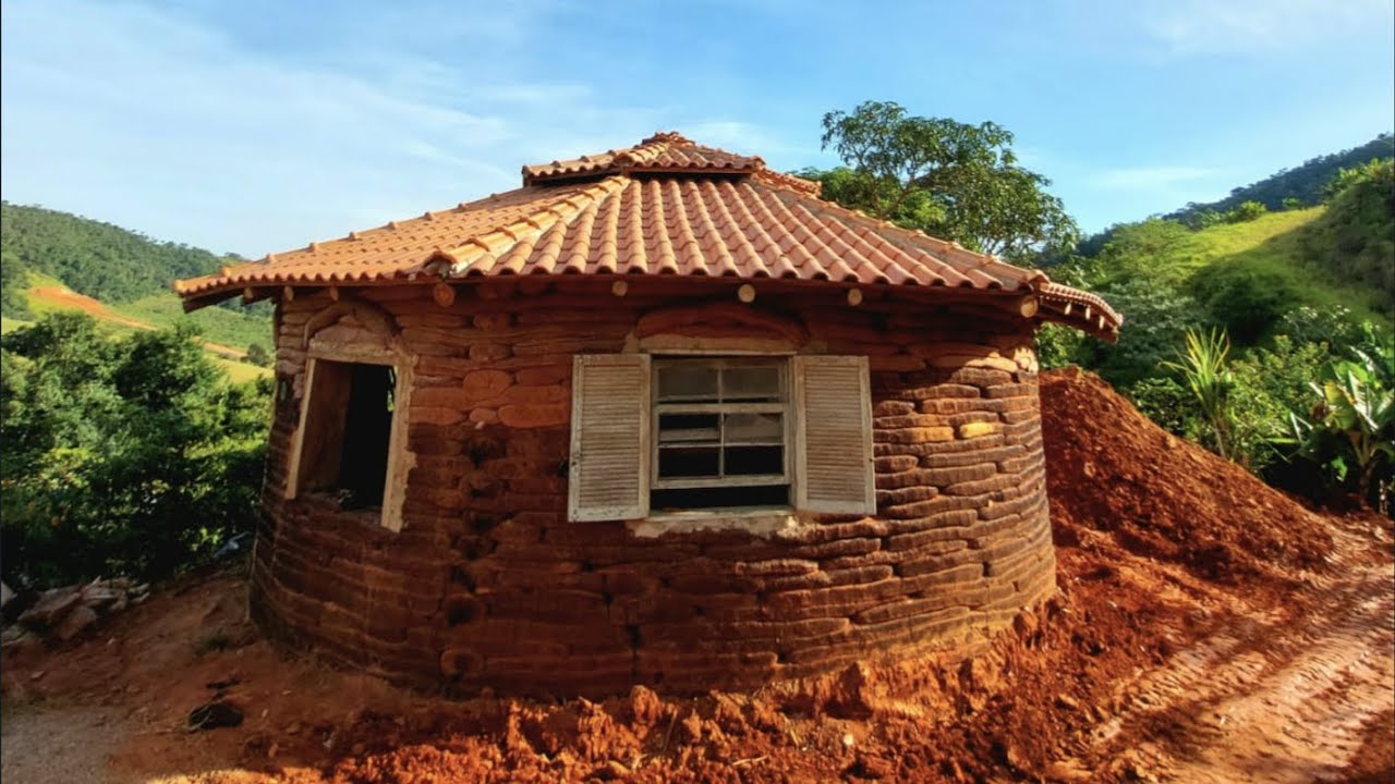 A CASA DE HIPERADOBE DA ANA - PARTE 1 - YouTube