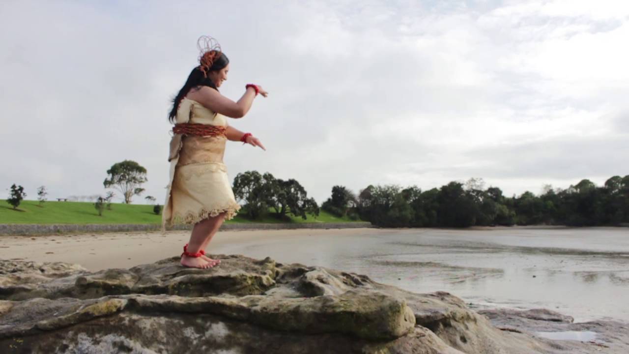 Ladyfats - Fotu 'i he La'a (Manu 'o Palataisi) - YouTube