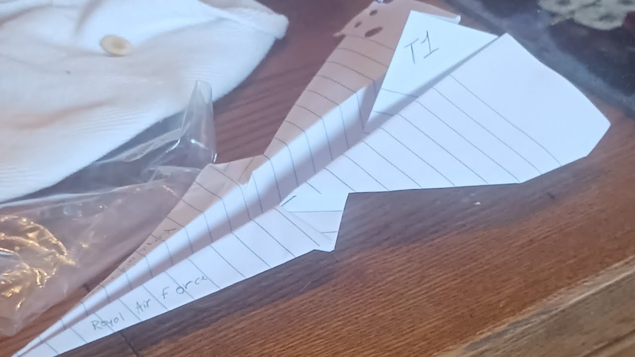 Easy-to-Fold Paper Planes: RAF Red Arrows paper plane (Hawk T1) - YouTube