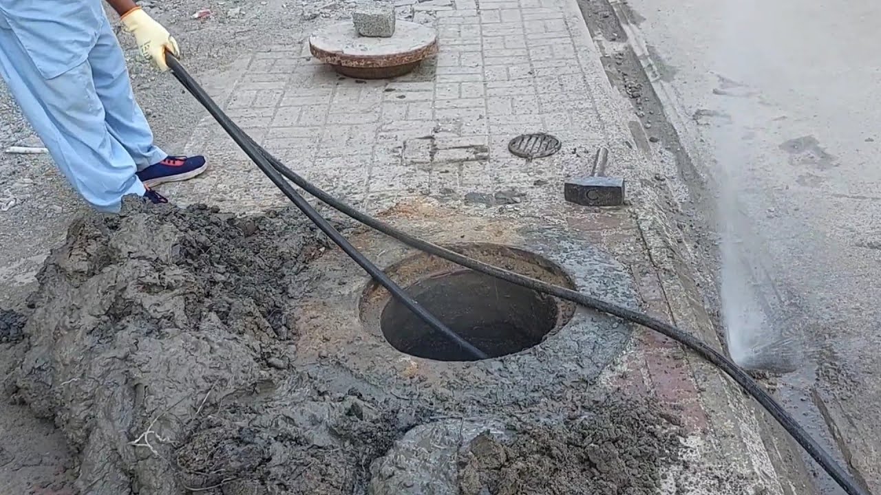 Drain Complaint 167 | Muddy Manhole Cleaning Mud & Roots | - YouTube