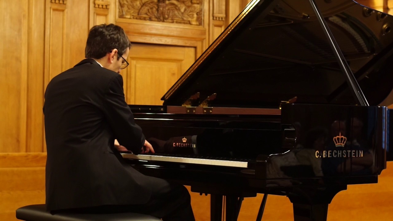 Ravel "Gaspard de la nuit" III.Scarbo - YouTube