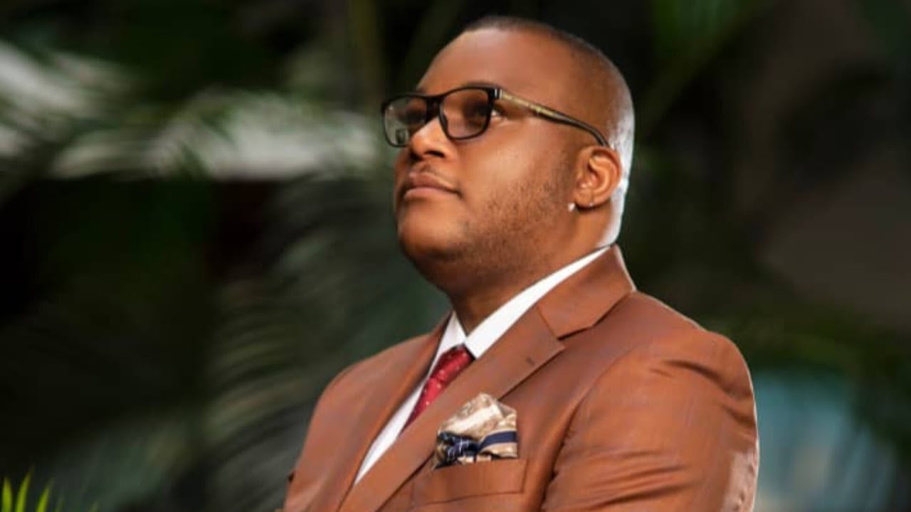 HENRI PAPA MULAJA - JESUS [CLIP OFFICIEL] Chords - Chordify