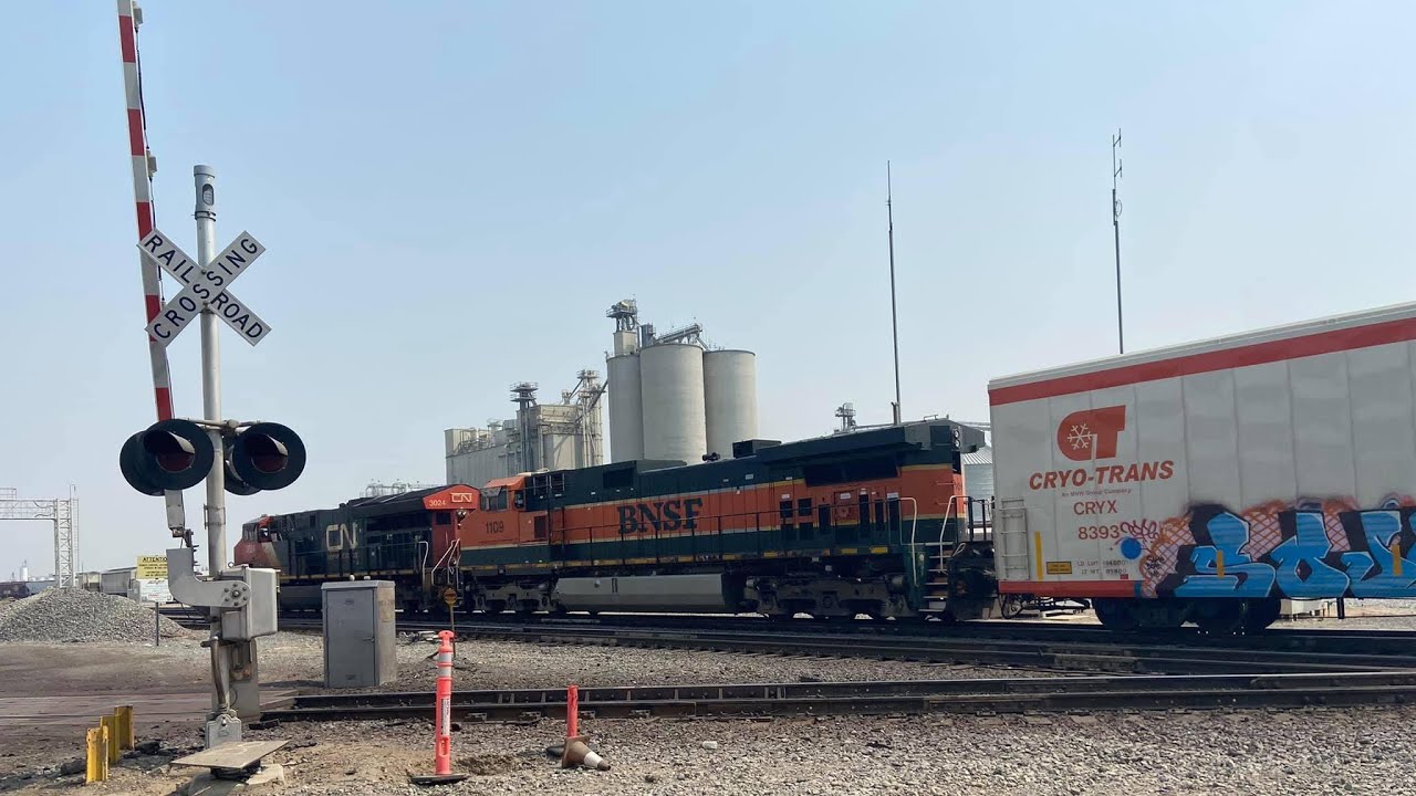 20 Trains In About 8½ Hours at the Fresno-Calwa Diamond: FXE, CN ...