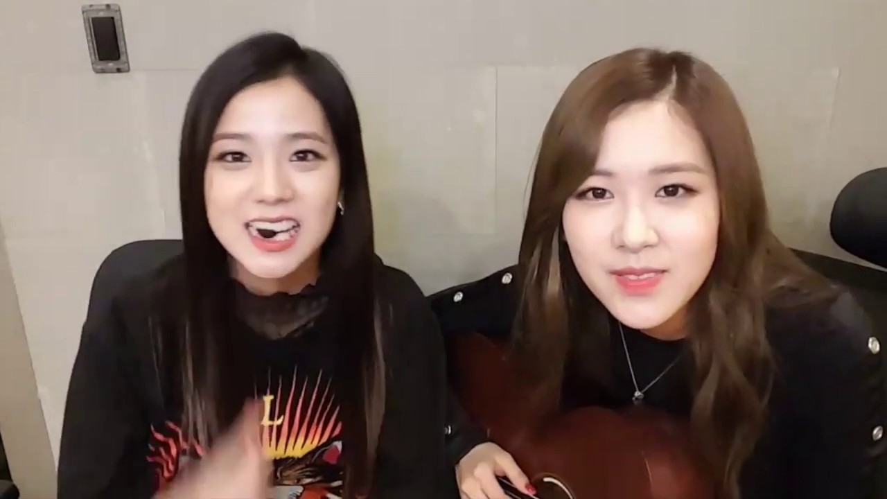 ROSÉ Singing WITHOUT YOU - YouTube