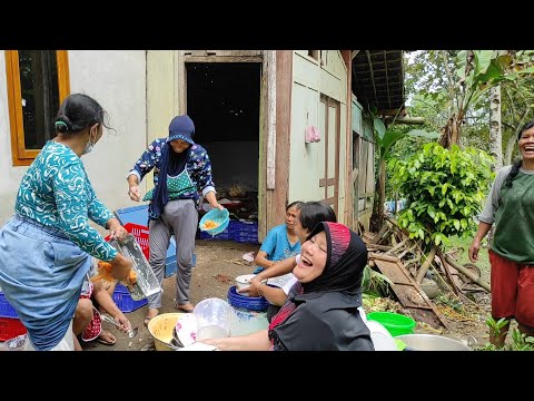 Ibu ini bikin semua temanya tertawa ngakak sampai mau ngompol😆