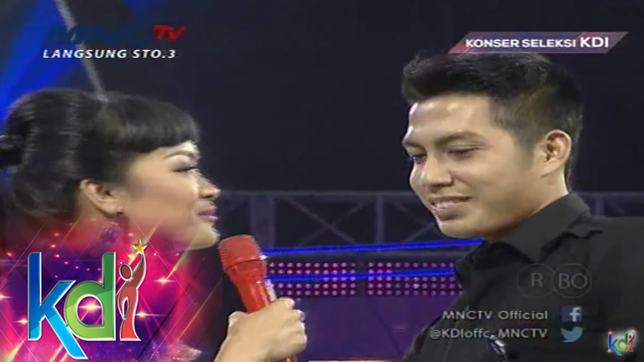 Mukhlis " Security MNCTV " Pasangin Anting Ke Julia Perez - Konser ...