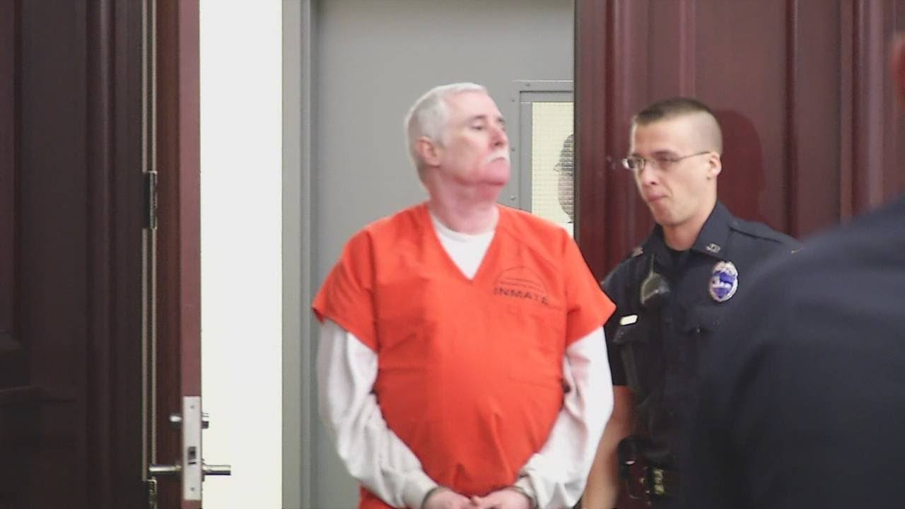 Donald Smith to appear in court - YouTube