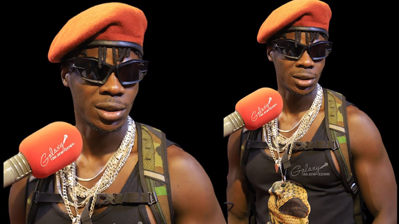 Alien Skin forgets his songs titles live on air. - YouTube