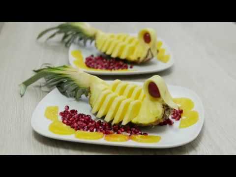 How to cut PINEAPPLE DUCK SHAPED | Fruit carving for beginners. - YouTube