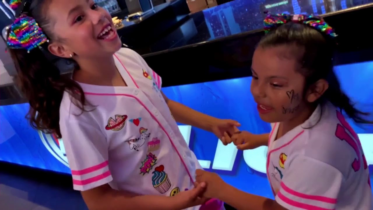 Jojo Siwa DREAM tour concert - YouTube