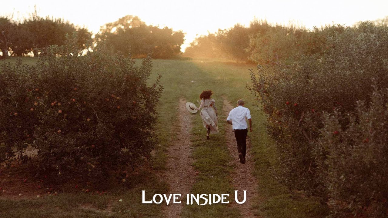 Falling in love song that to by chance one day I Love inside you - YouTube
