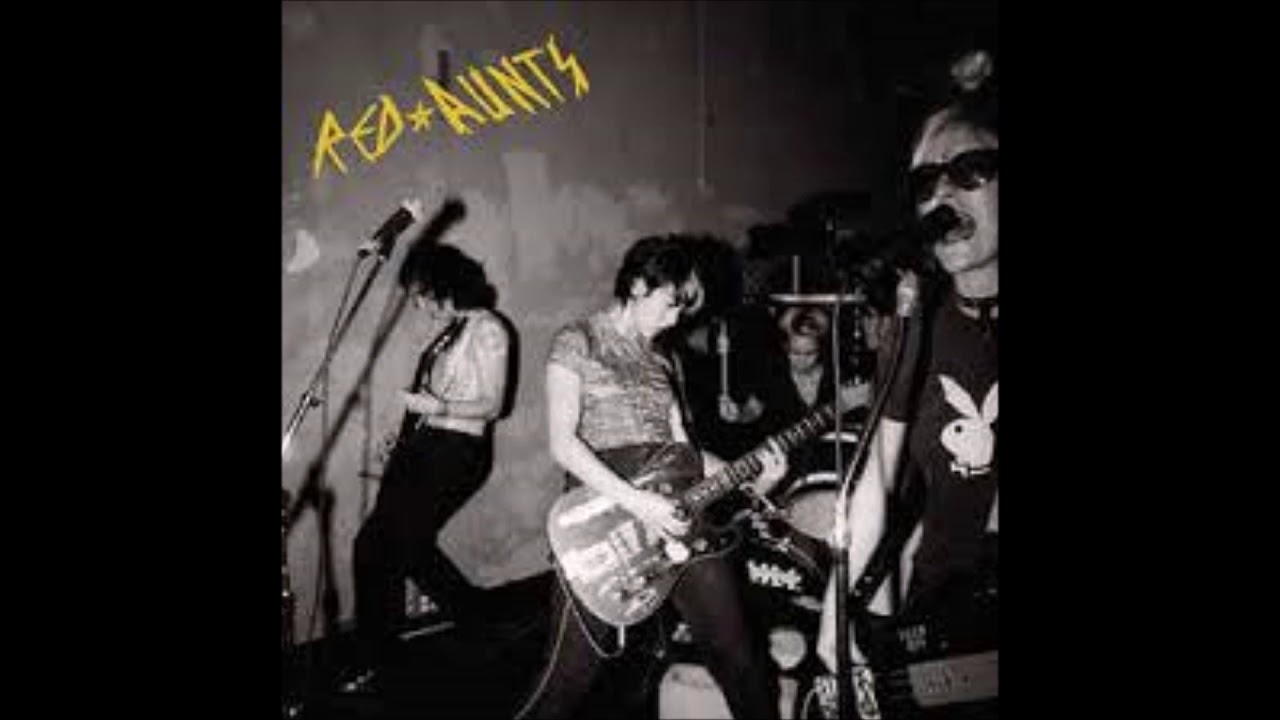 RED AUNTS Come Up For A Closer Look - YouTube