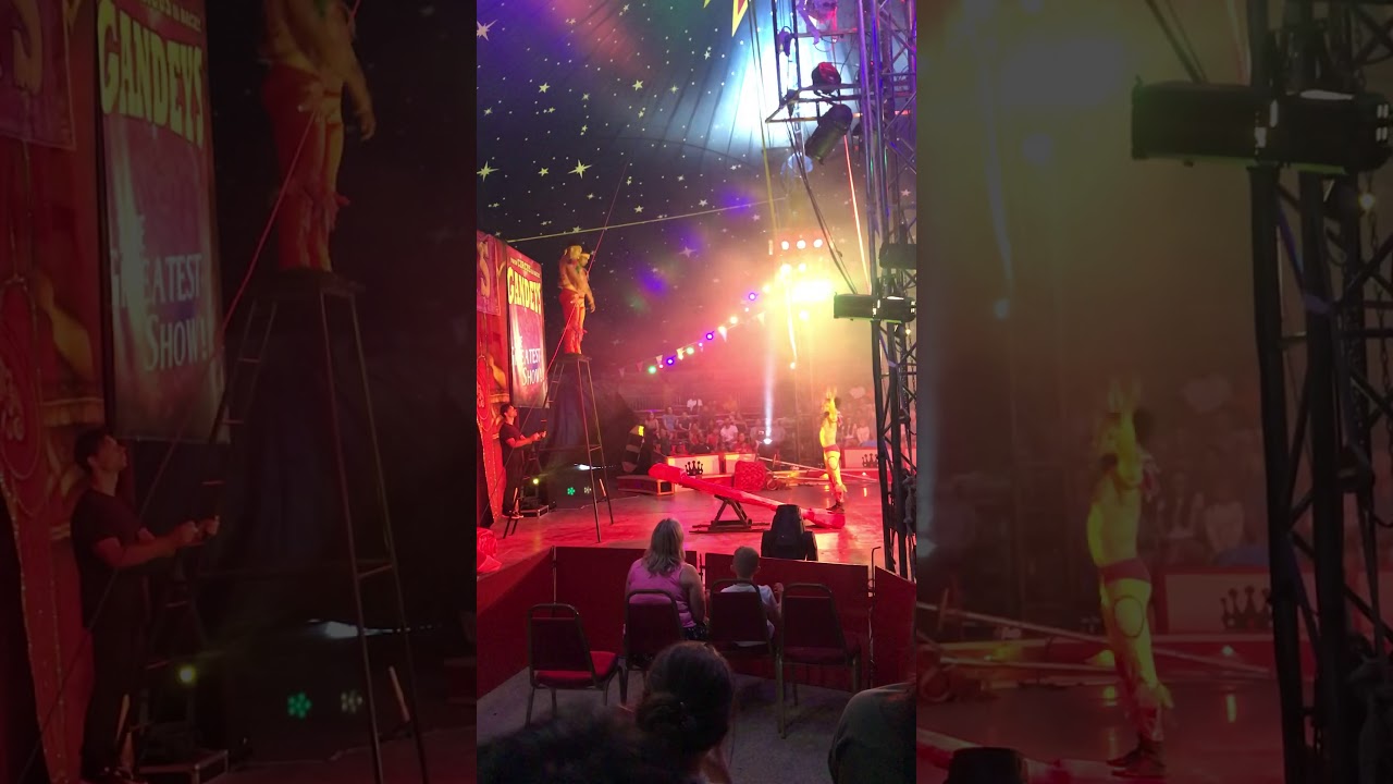 Butlins Bognor Regis circus stunt show ! - YouTube