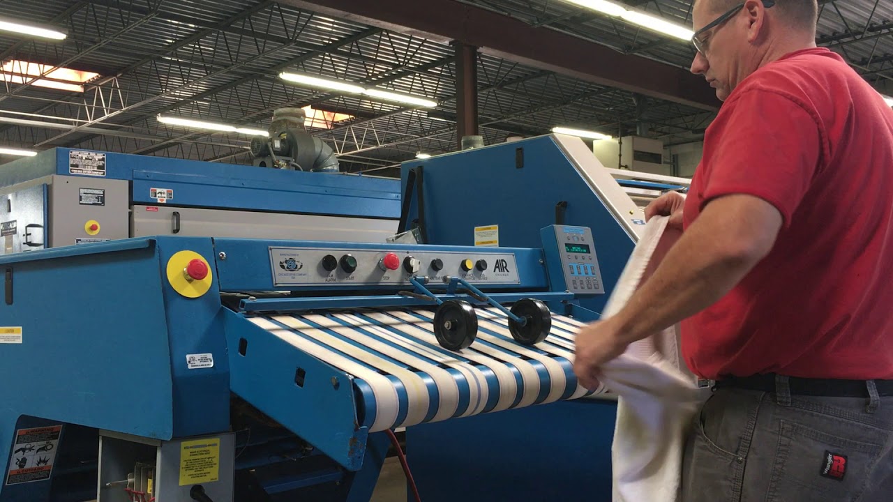 Chicago Dryer Air Chicago small piece folder - YouTube